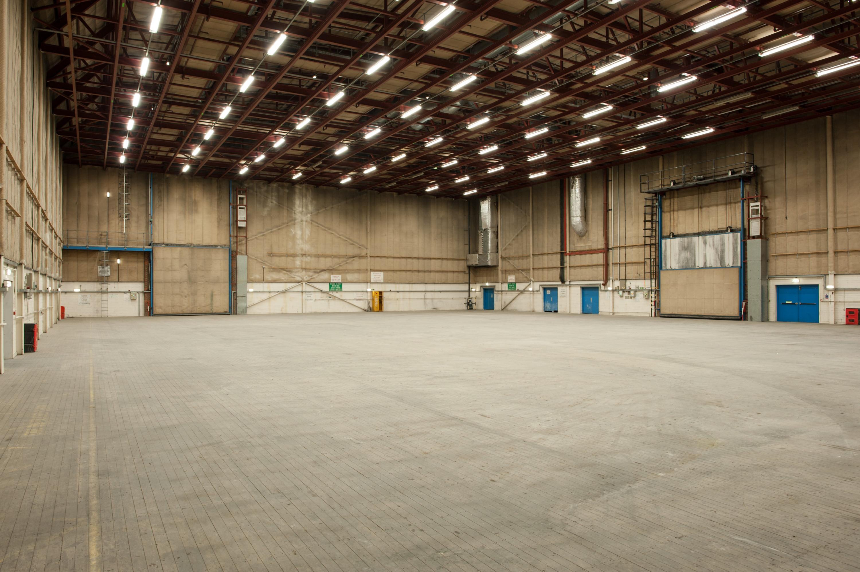 S Stage ⋆ Pinewood Studios