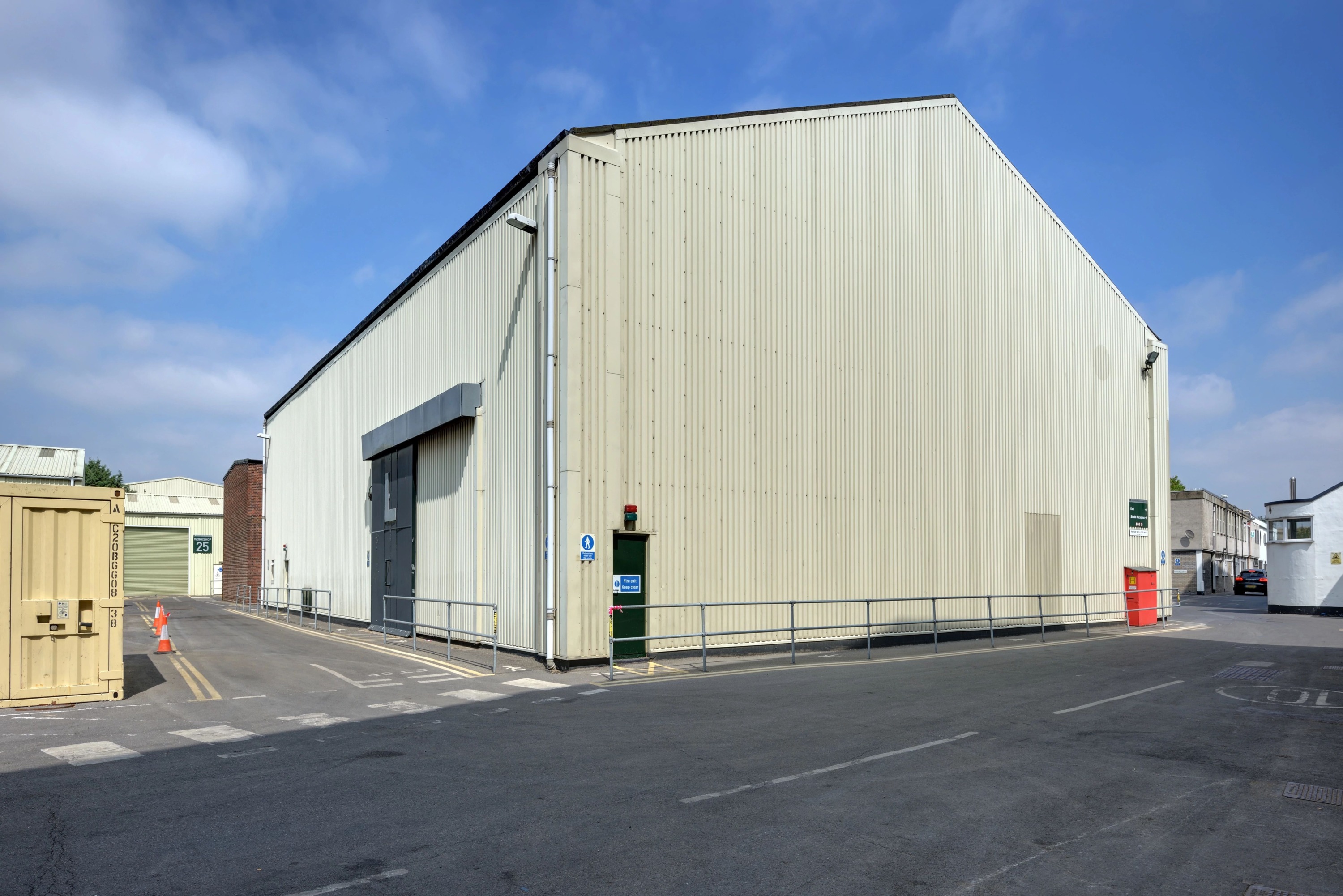 L Stage ⋆ Pinewood Studios