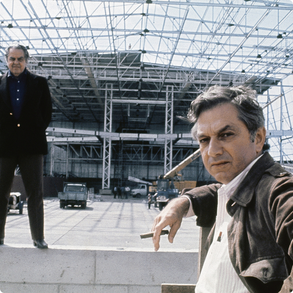 007 Stage ⋆ Pinewood Studios