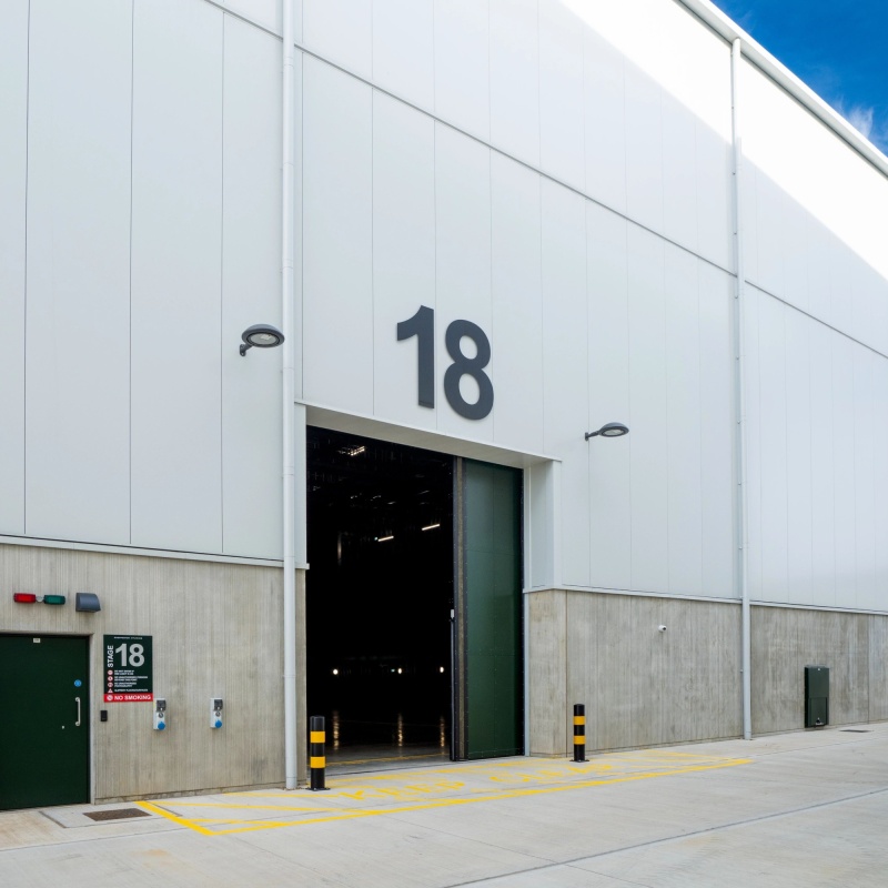 Shepperton Studios ⋆ Pinewood Studios