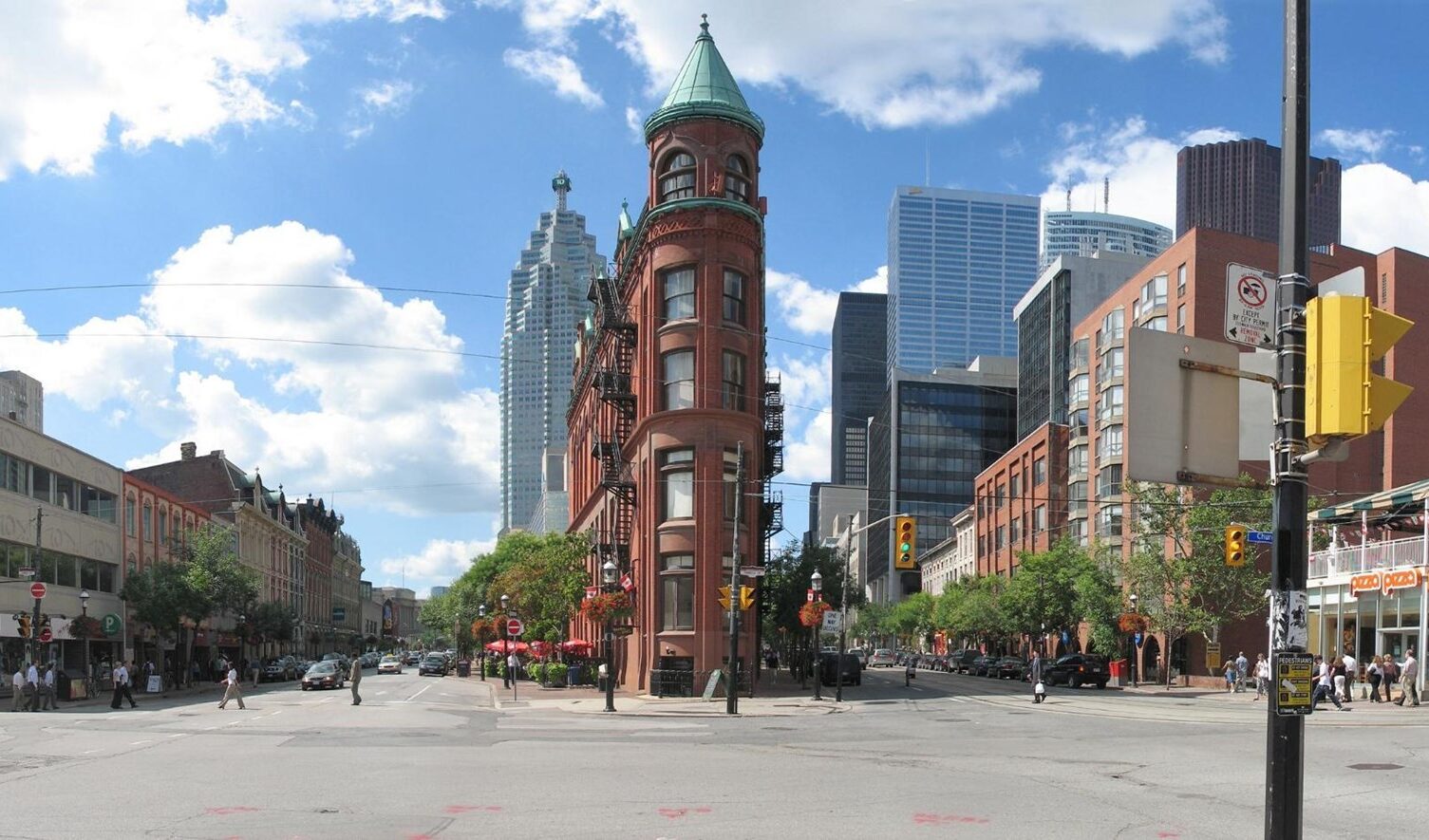 Toronto Studios ⋆ Pinewood Studios